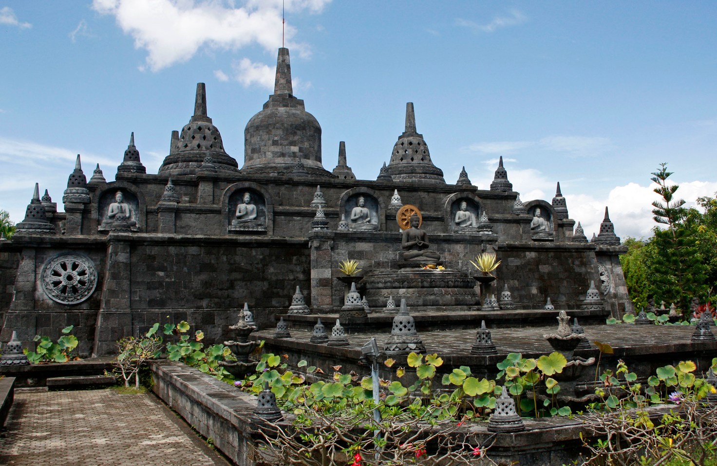 Balinese Temples – Meandering My Way…